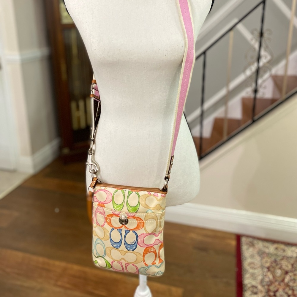 Coach Signature Fabric Crossbody Messenger - Gem